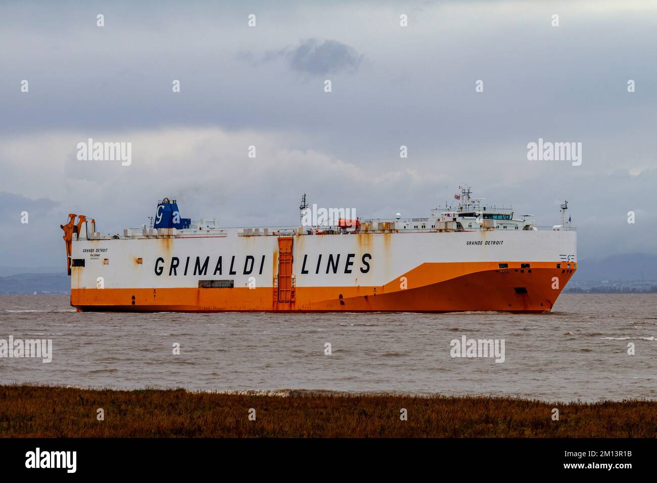 RoRo Grande Detriot heading into Royal Porbury docks Stock Photo - Alamy