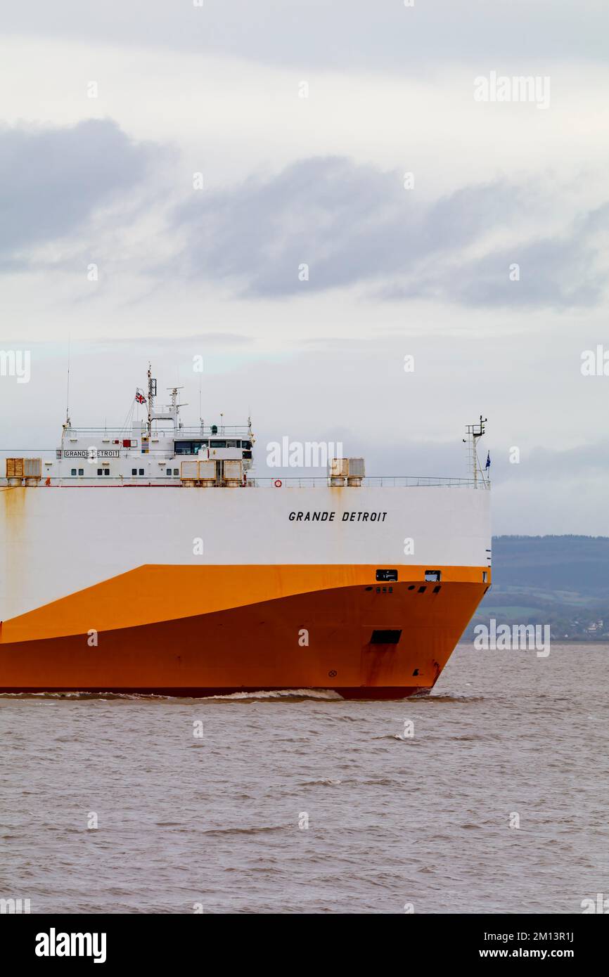 RoRo Grande Detriot heading into Royal Porbury docks Stock Photo - Alamy
