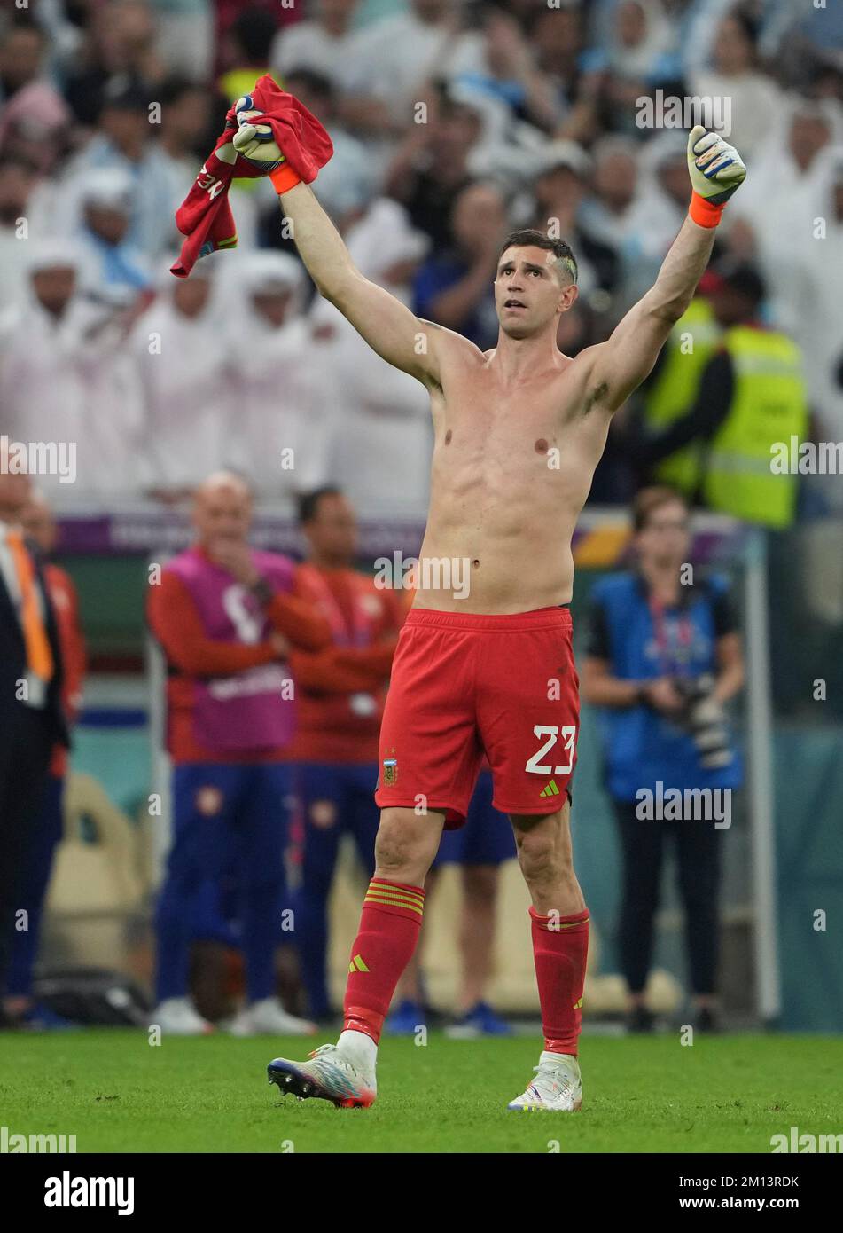 Lusail, Qatar. 9th Dec, 2022. Emiliano Martinez, goalkeeper of ...