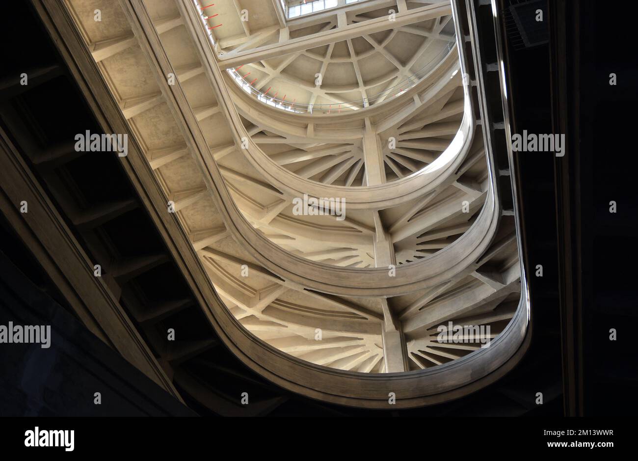 Spiral concrete ramp hi-res stock photography and images - Alamy