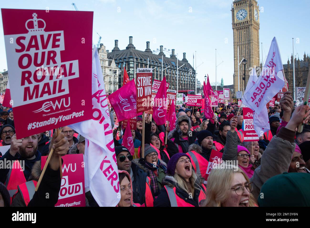 Royal mail pay rise hi-res stock photography and images - Alamy