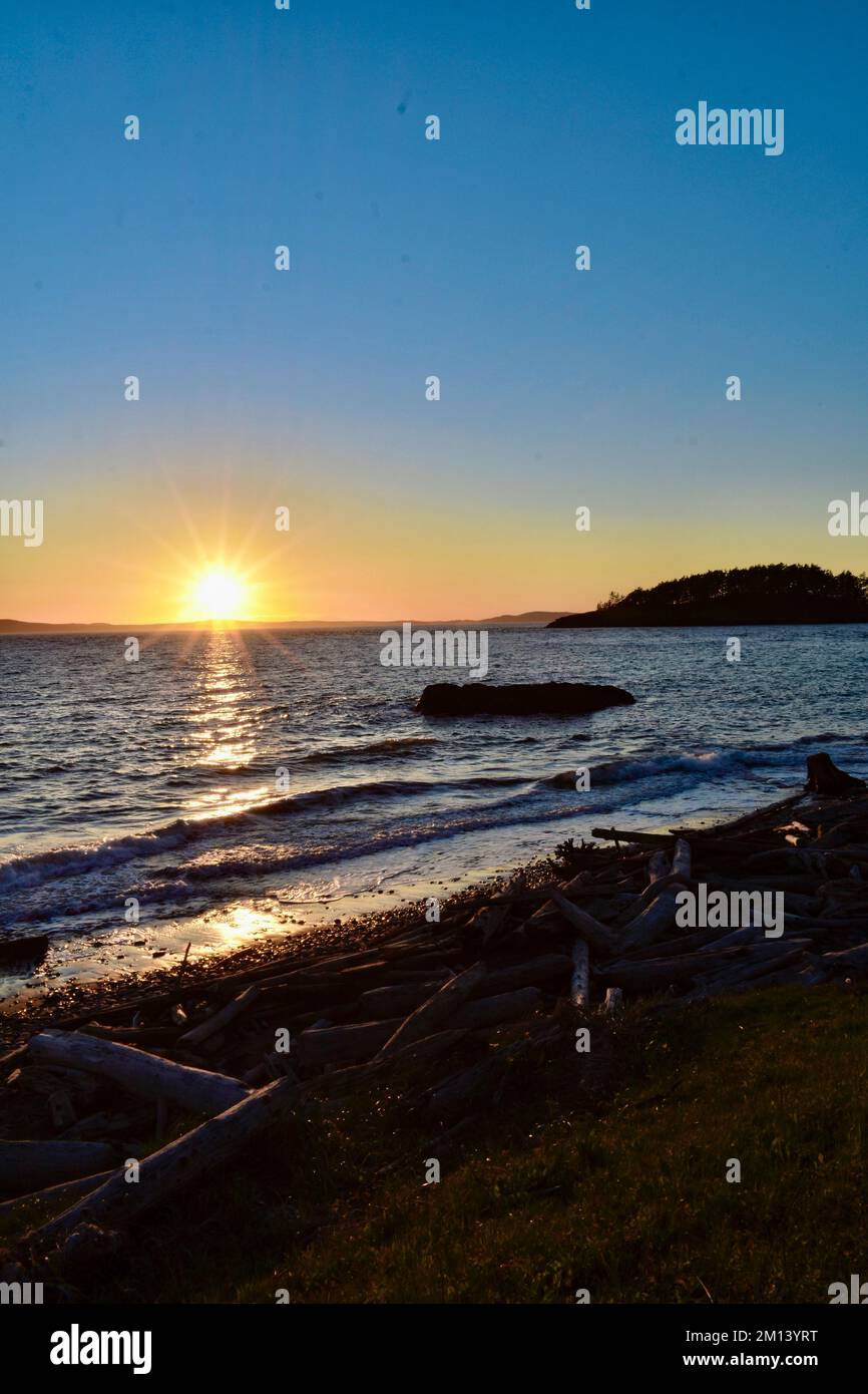 Peaceful ocean scene west coast hi-res stock photography and images - Alamy