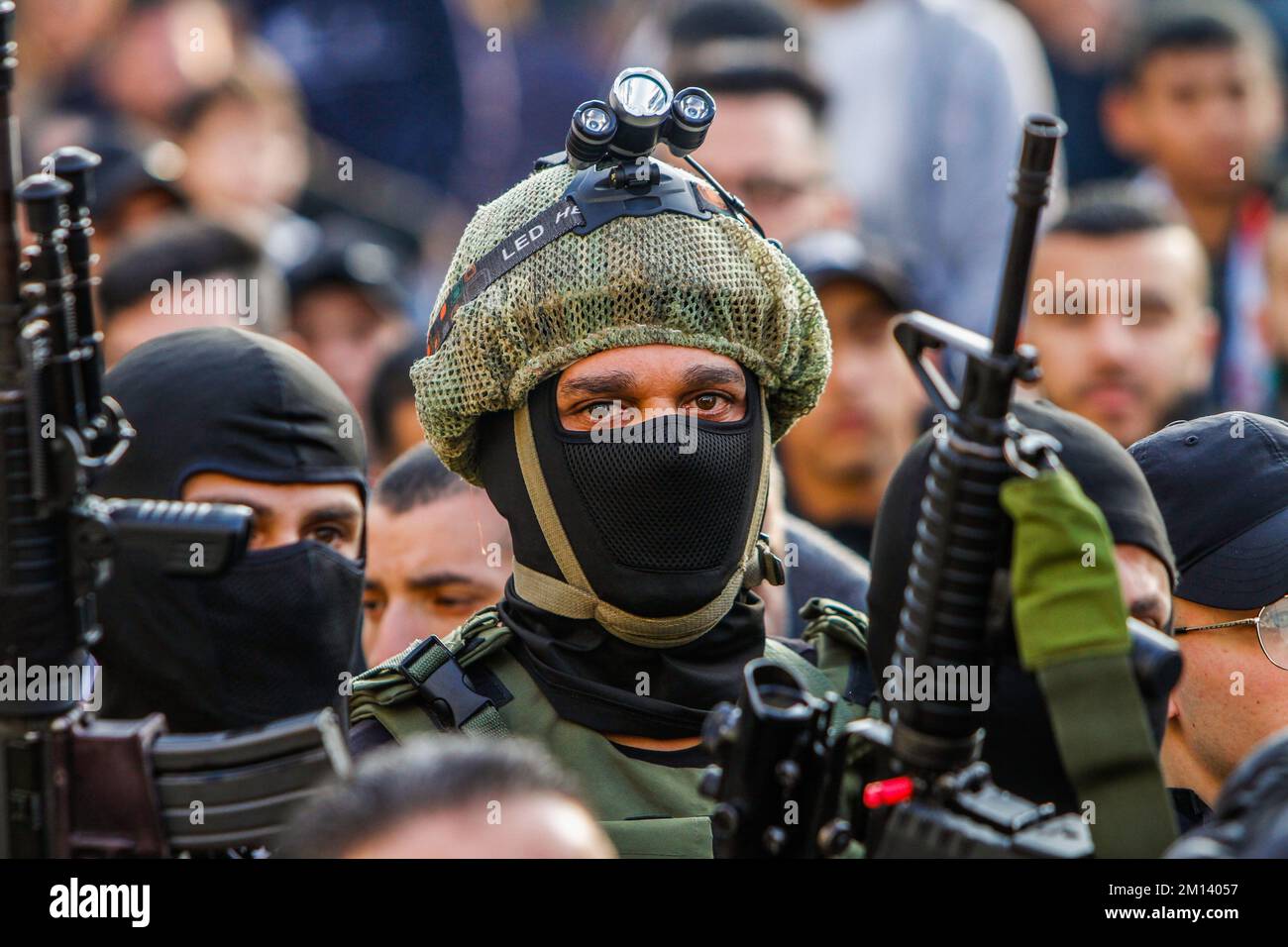 Nablus, Palestine. 09th Dec, 2022. Palestinian gunmen from the Balata ...