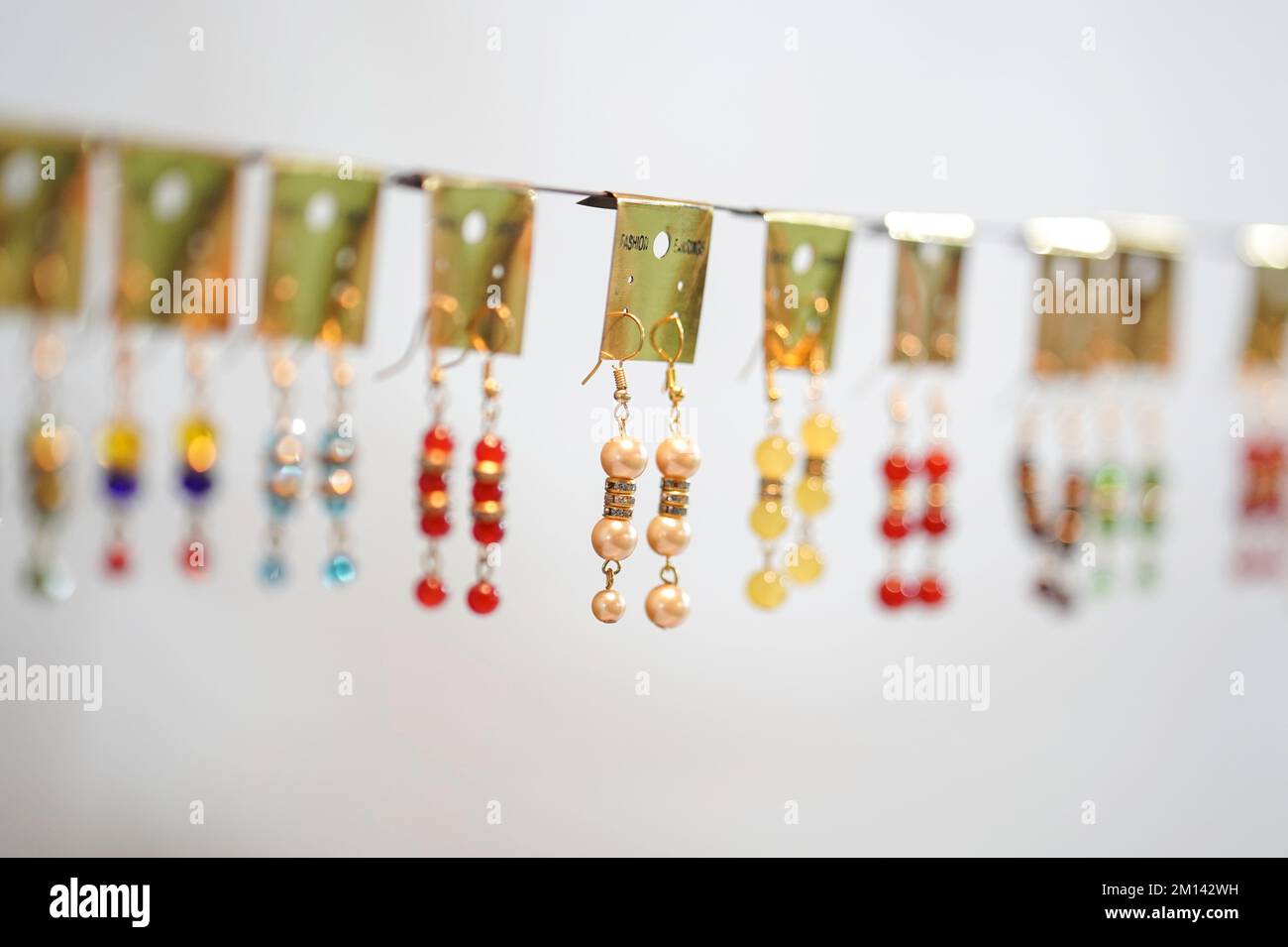 Indian woman shopping fashion hi-res stock photography and images - Alamy