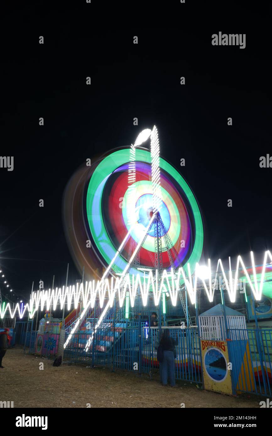 Indian giant ferris wheel hi-res stock photography and images - Alamy