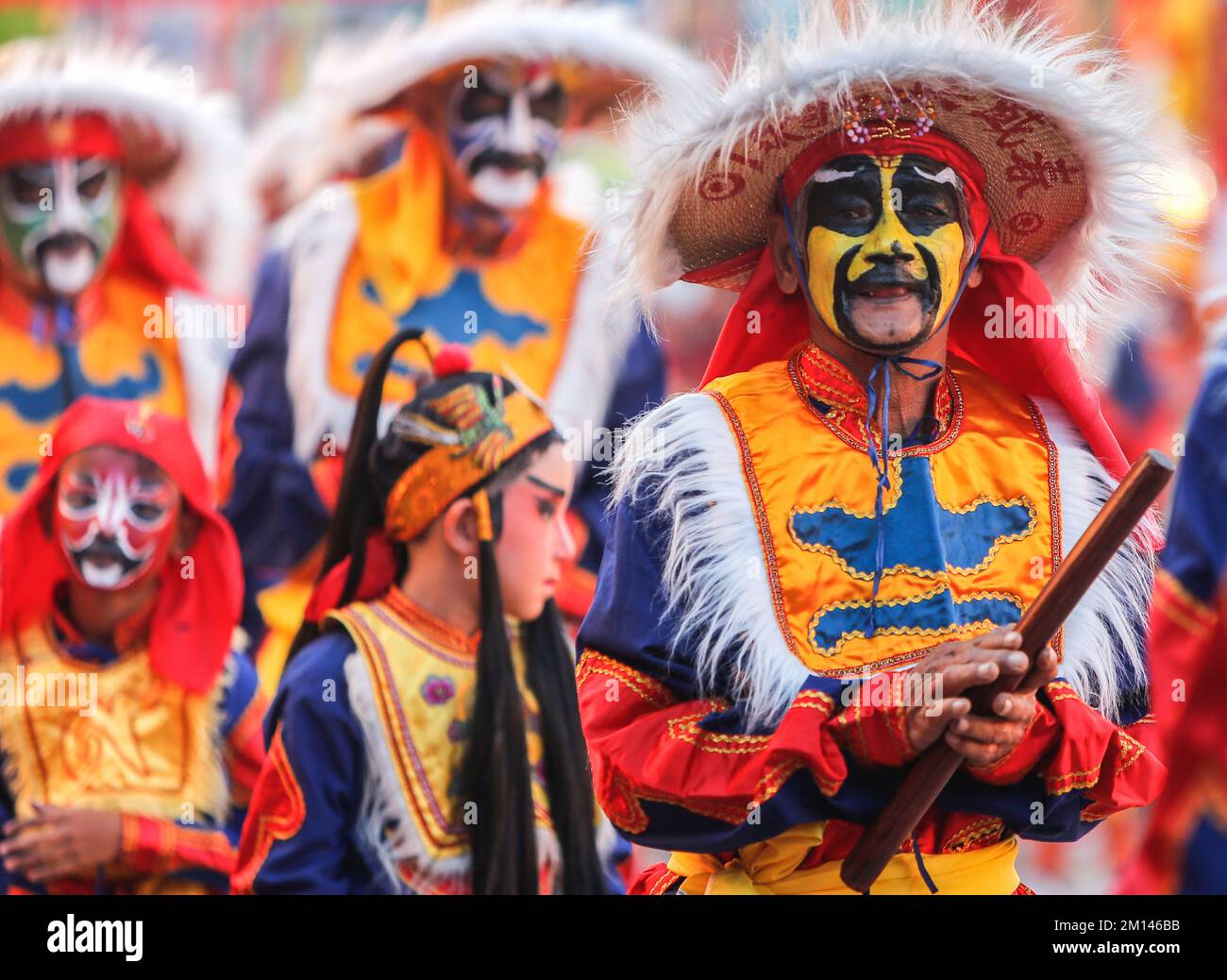 Bangkok, Thailand. 10th Dec, 2022. Performers in costumes and painted ...