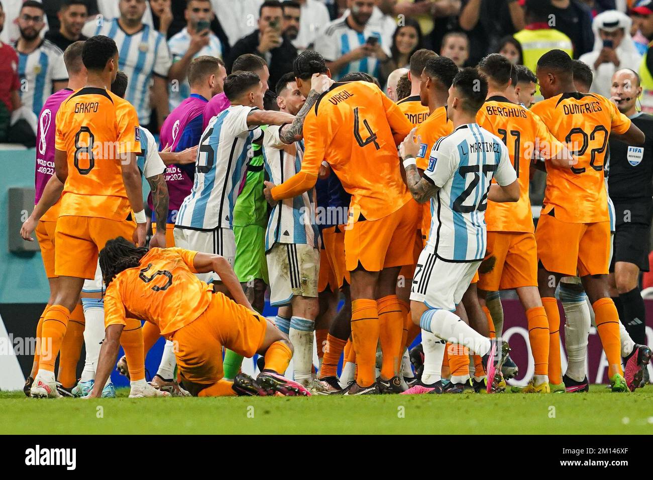 LUSAIL, QATAR - DECEMBER 9: Argentina players anda Netherlands players ...