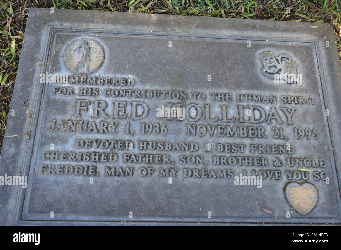 Los Angeles, California, USA 8th December 2022 Actor Fred Holliday's Grave in Gardens of ...