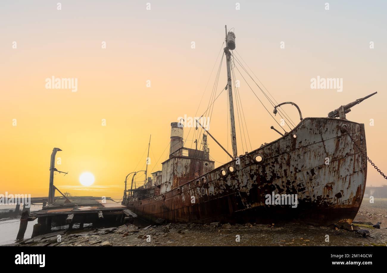 Old fishing factory hi-res stock photography and images - Alamy