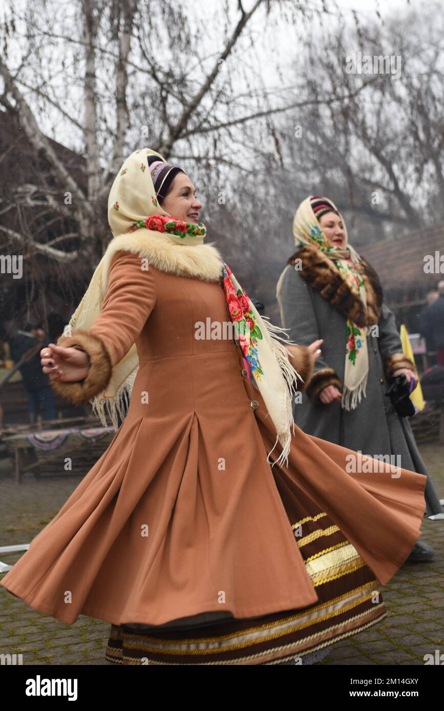Lead a round dance hi-res stock photography and images - Alamy