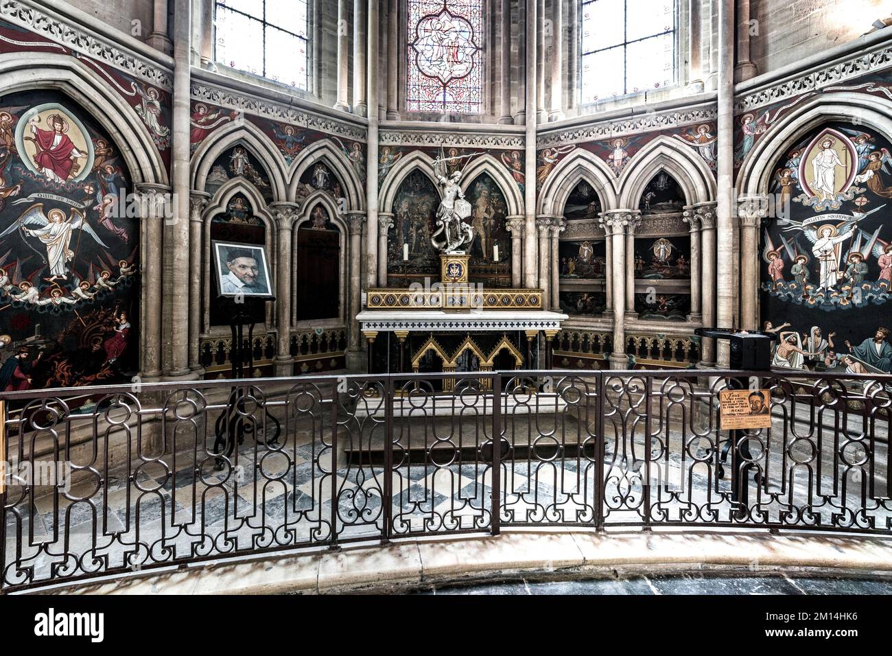 BAYEUX, FRANCE - SEPTEMBER Circa, 2020. Notre Dame Cathedral Interior ...