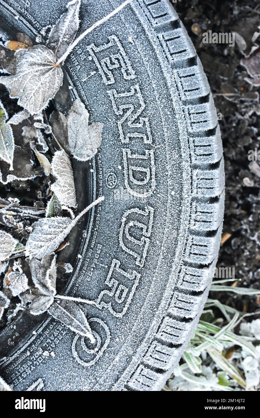 Rubber tyre hi-res stock photography and images - Alamy