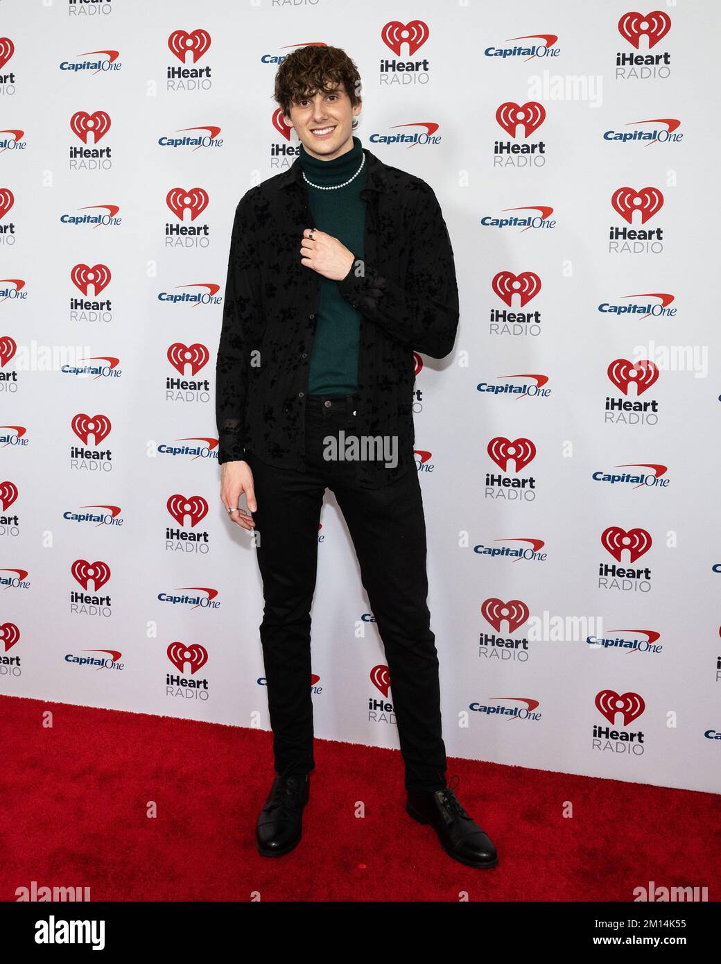 New York, USA. 09th Dec, 2022. JVKE arrives on the red carpet for the ...