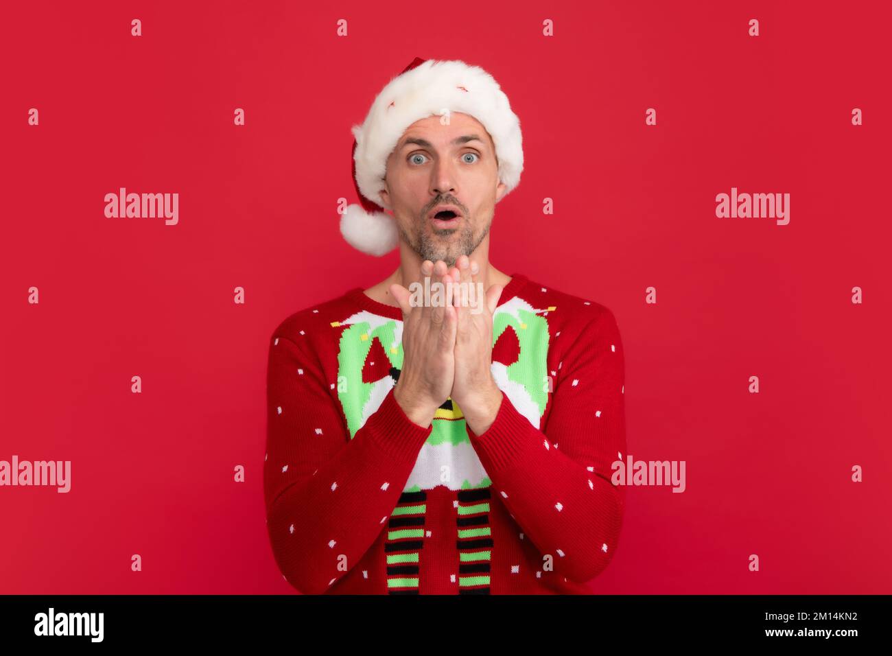 Portrait of man scream wow omg, copy space, hear incredible news of ...