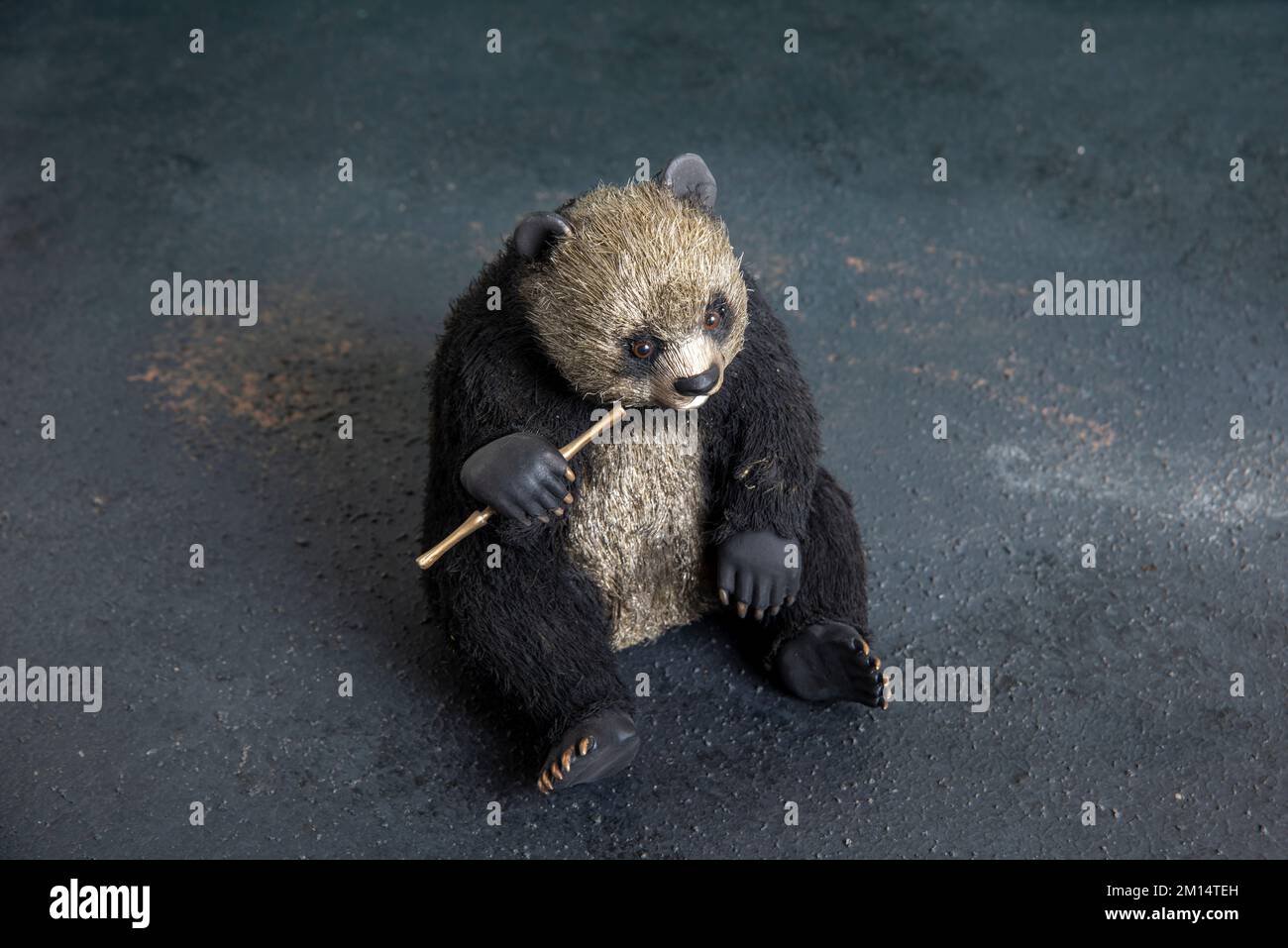hand made panda figure with metal wire Stock Photo - Alamy