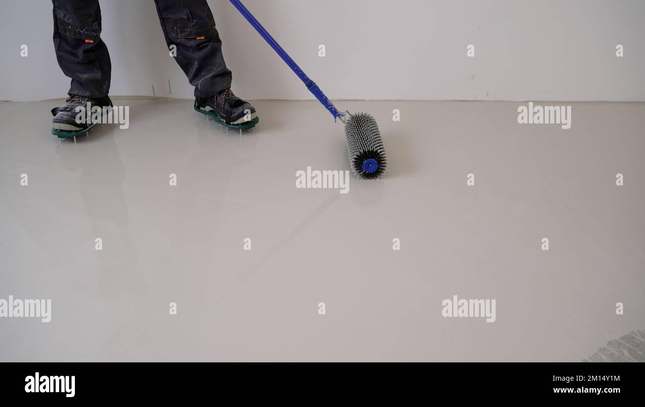 Leveling compound hi-res stock photography and images - Alamy