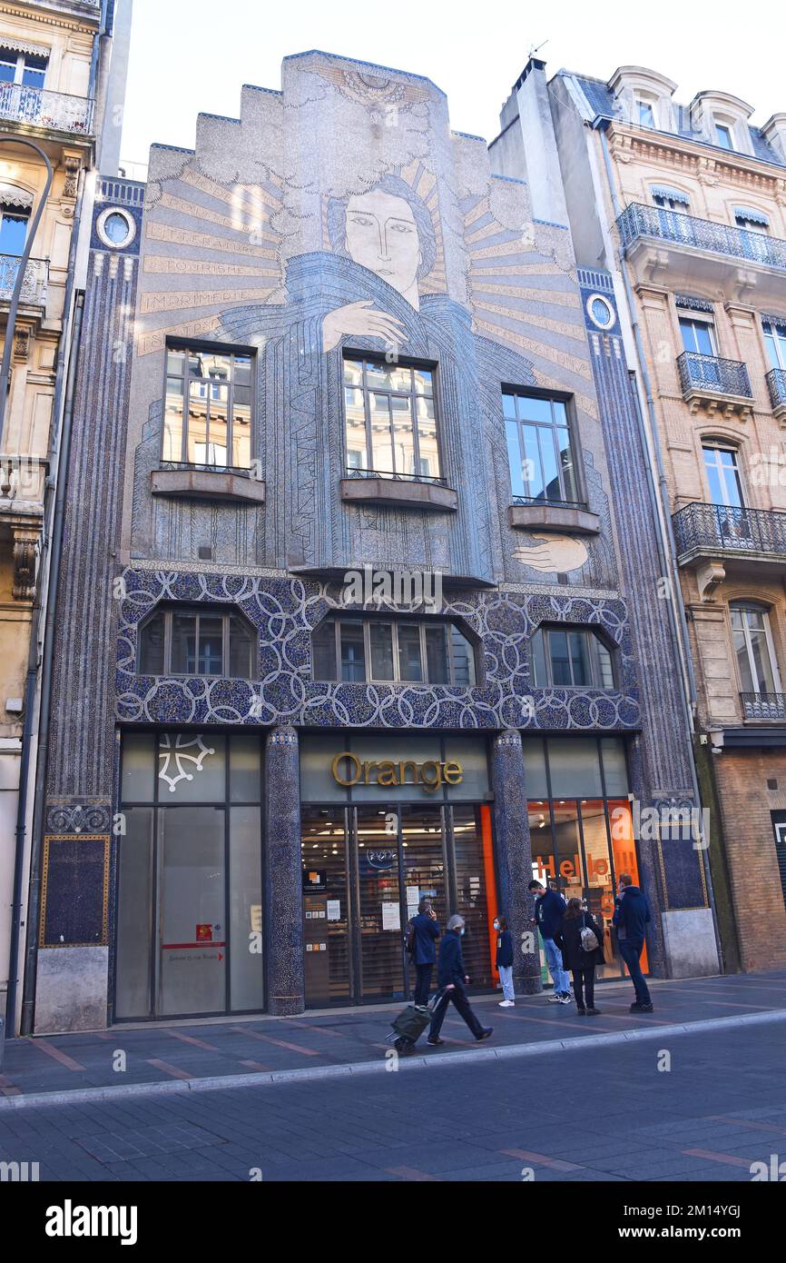 The former offices of the La Dépéche du Midi newspaper, built in 1932 ...