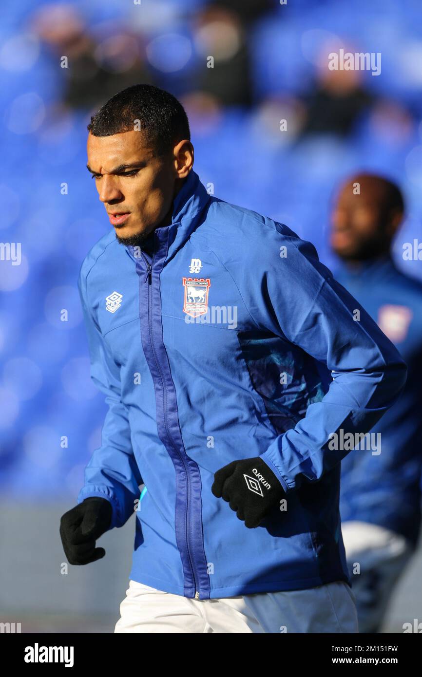 Kayden Jackson #19 of Ipswich Town warms up during the Sky Bet League 1 ...