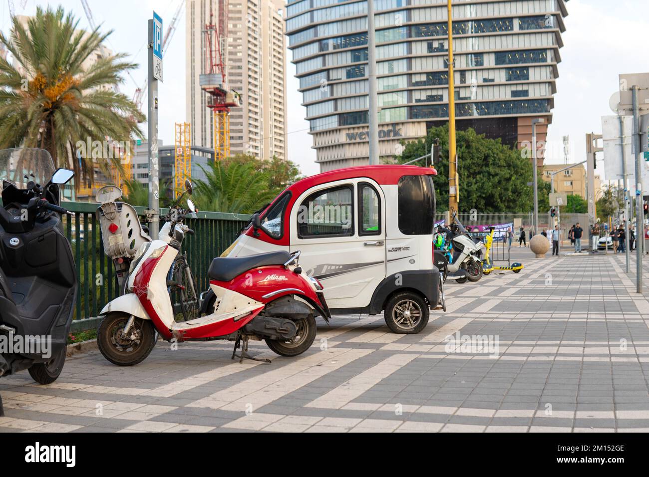 Small car street parking hi-res stock photography and images - Alamy