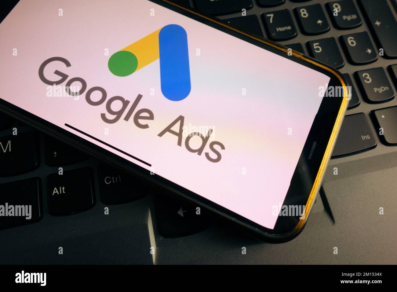 Google ads logo hi-res stock photography and images - Alamy
