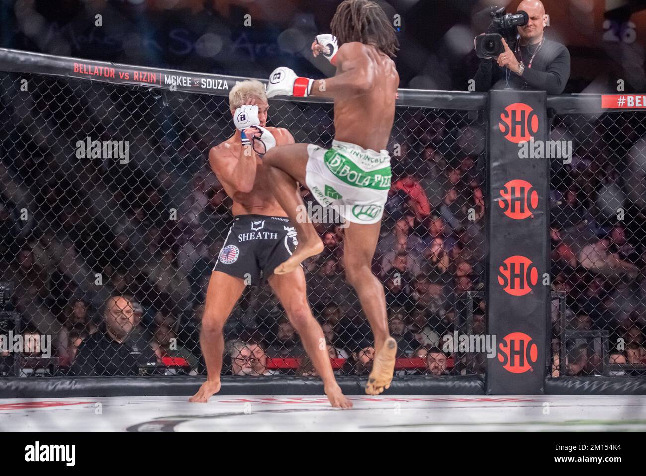 Uncasville, CT - DECEMBER 9: Raufeon Stots defeats Danny Sabatello via ...