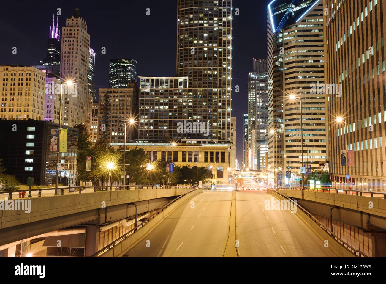 Chicago nature center hi-res stock photography and images - Alamy