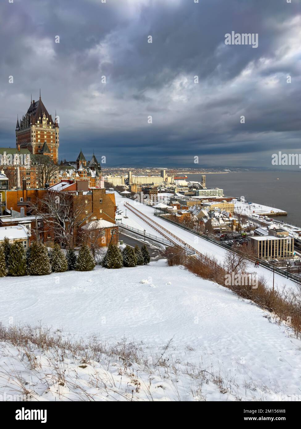 Park with snow and Hotel Chateau Frontenac Old Quebec City, Quebec ...