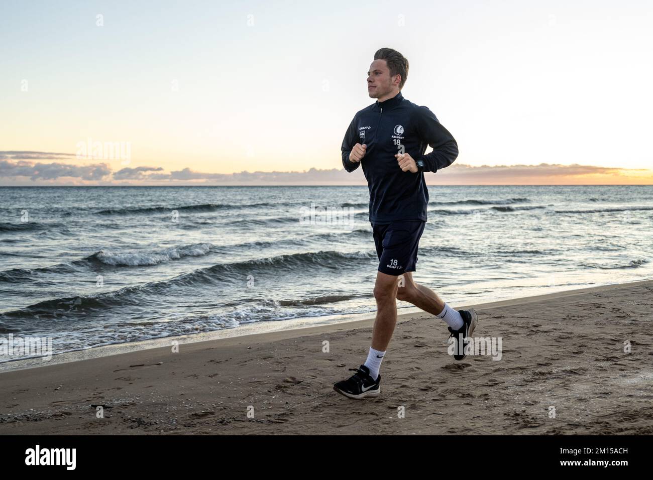 Gent's Matisse Samoise pictured during a beach run at the winter ...