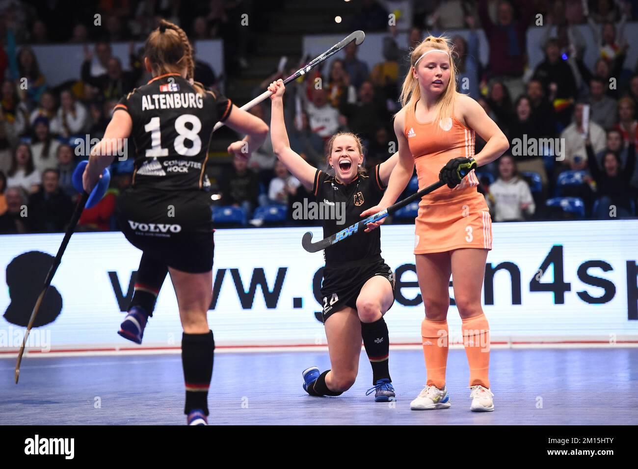 Hamburg, Germany. 10th Dec, 2022. Field hockey, indoor, women, European ...