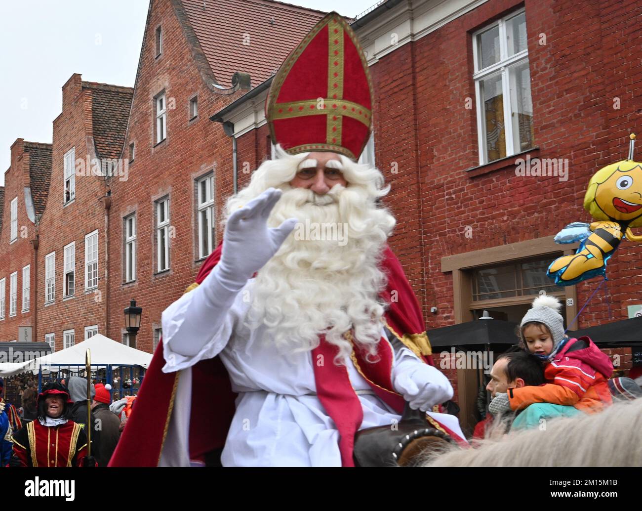 Potsdam, Germany. 10th Dec, 2022. Sinterklaas visits the ...