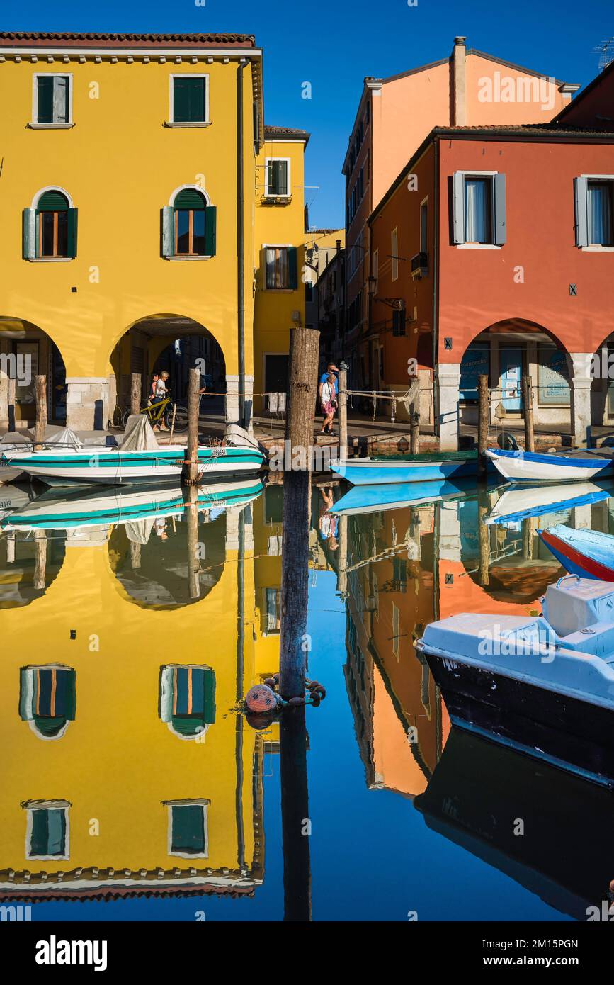 Canal Italy color, view in summer of colorful historic buildings ...