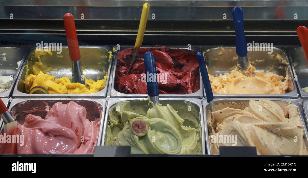 Multiple flavor ice cream hi-res stock photography and images - Alamy