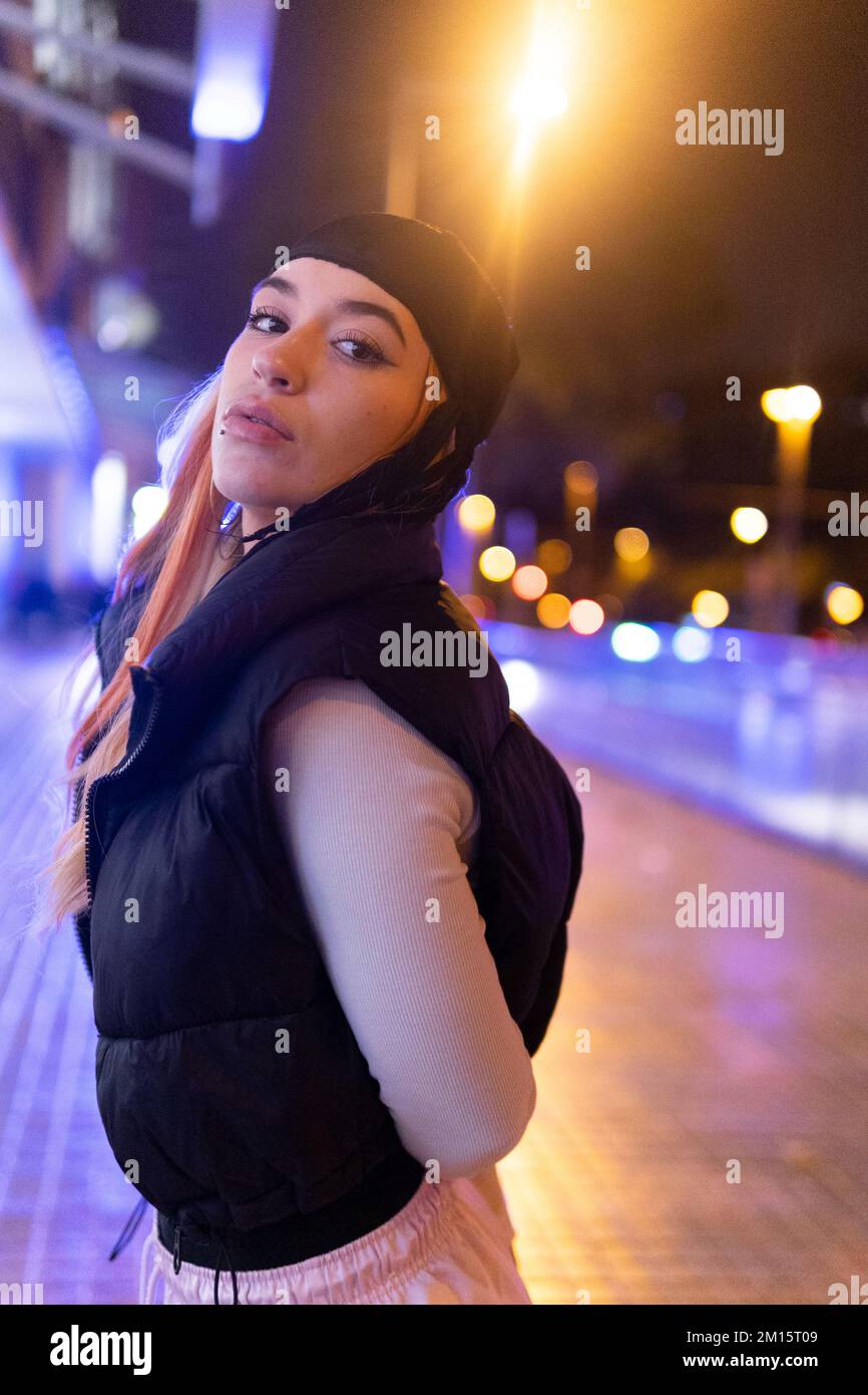 Hand on shoulder behind hi-res stock photography and images - Alamy