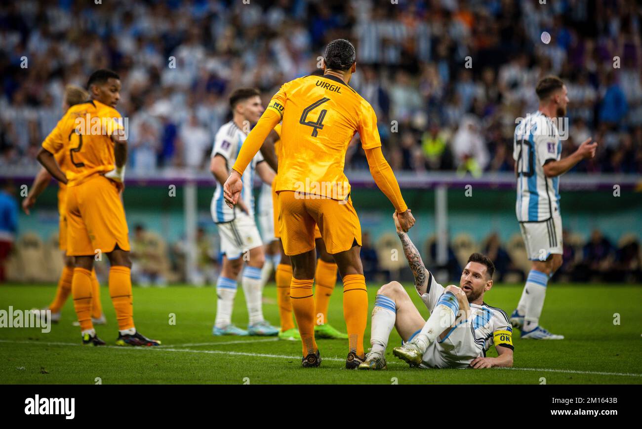 Doha, Qatar. 9th Dec, 2022. Virgil van Dijk (Niederlande), Lionel Messi ...