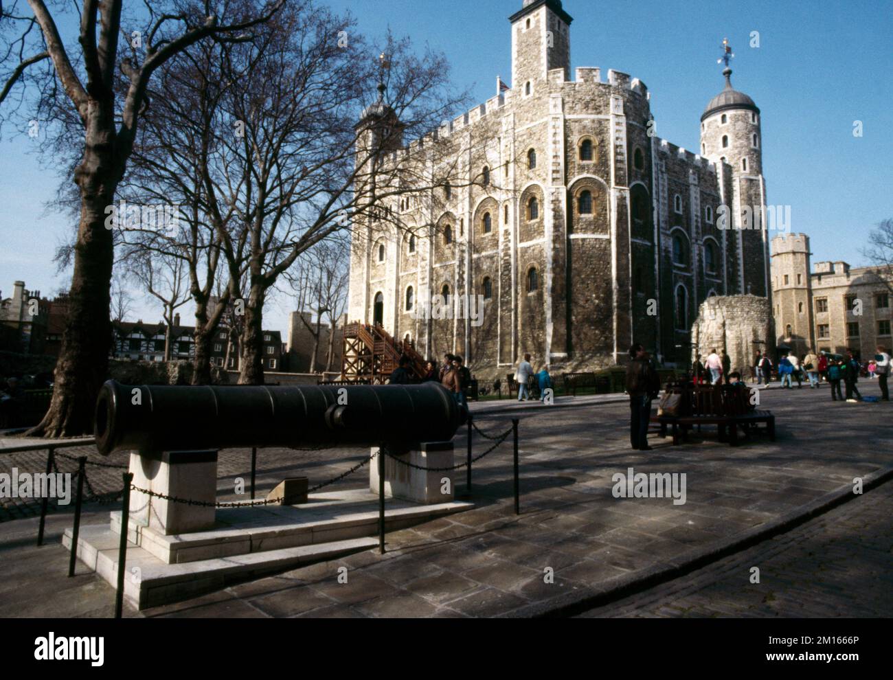 Tower of London White Tower and Cannons with the Remains of the ...