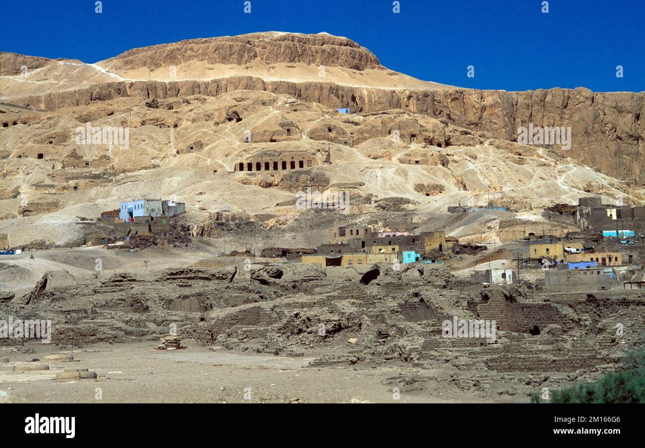 Luxor Egypt Valley Of The Nobles Gurna Village & Tombs Stock Photo - Alamy