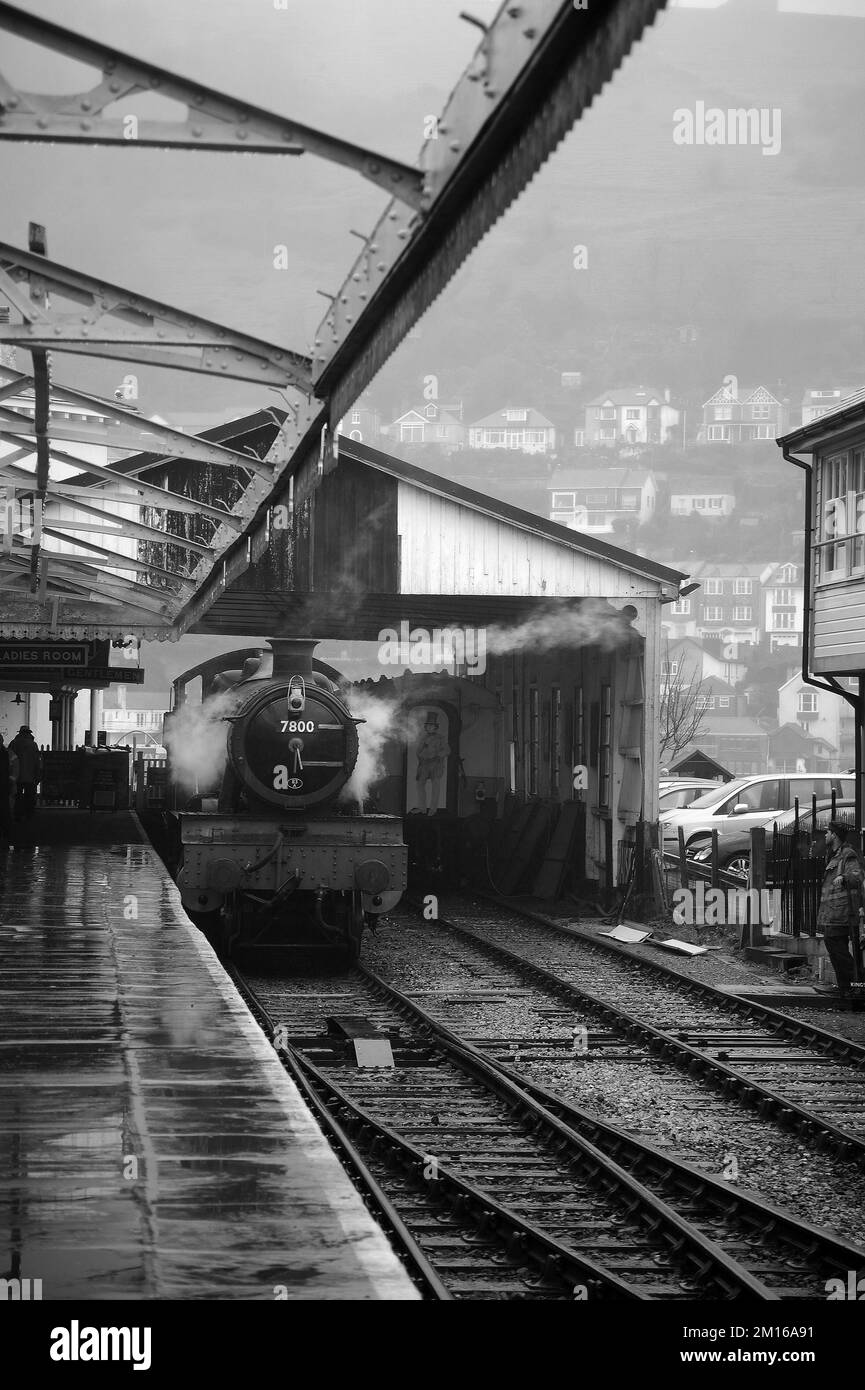 "Lydham Manor" (running as class pioneer 7800 "Torquay Manor") at ...