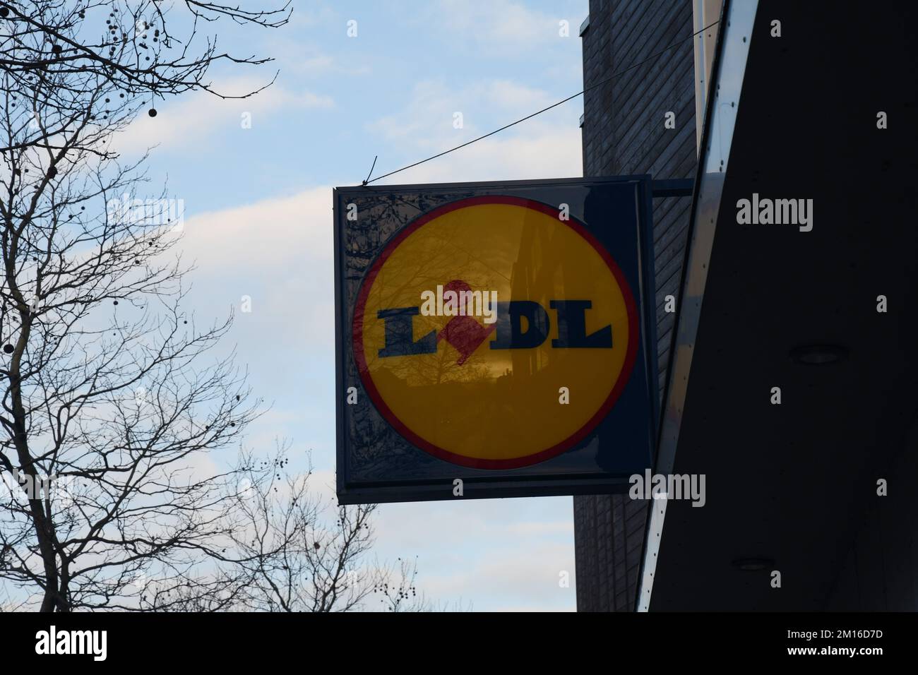 Lild grocery store hi-res stock photography and images - Alamy