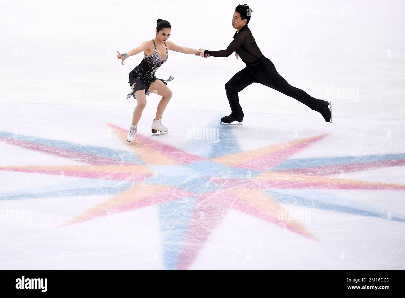 Turin, Italy. 10 December 2022. Hannah Lim, Ye Quan of Korea compete in ...