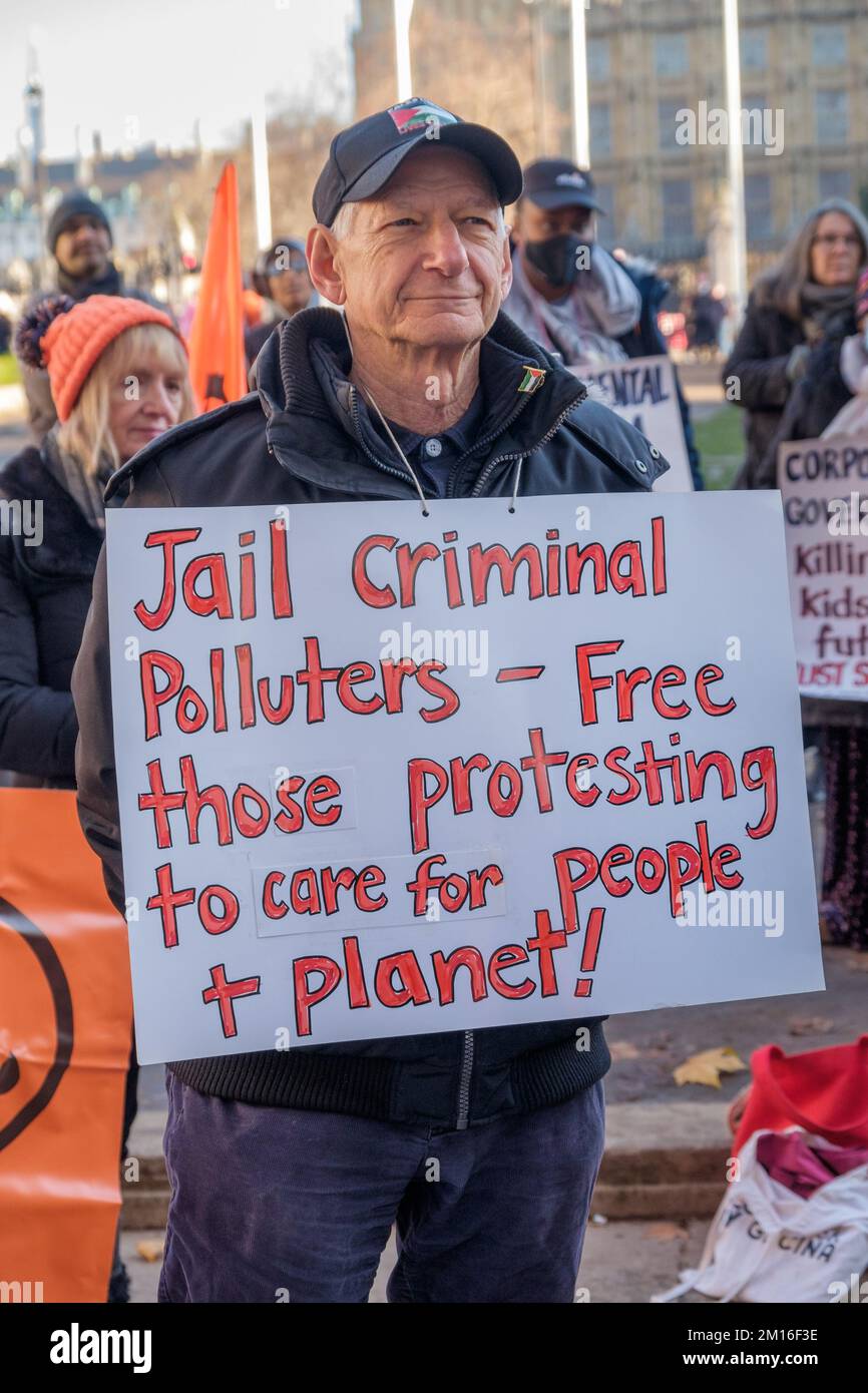 London, UK. 10th Dec, 2022. Just Stop Oil Solidarity Rally & March ...