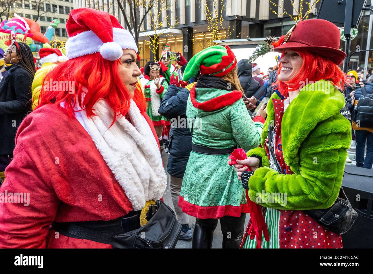 Drinkin bar hi-res stock photography and images - Alamy