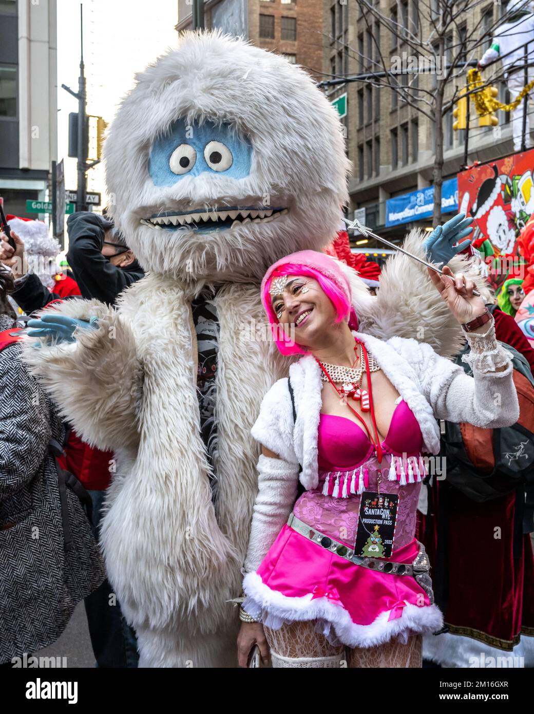 New York, USA. 10th Dec, 2022. Revelers dressed as Santa Claus have fun ...