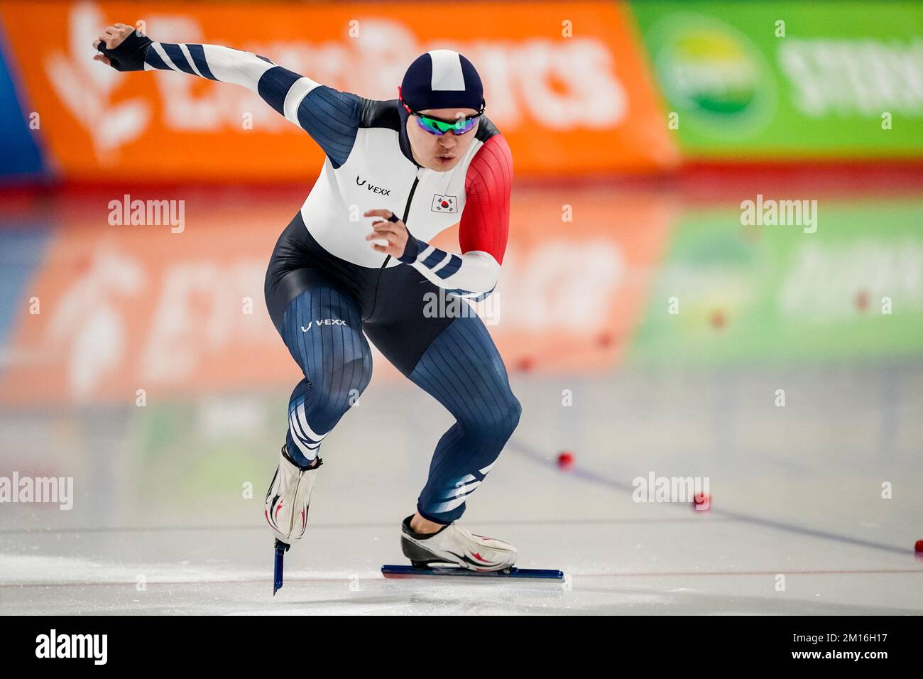Calgary, Canada. 10th Dec, 2022. CALGARY, CANADA - DECEMBER 10: Tae-Yun ...