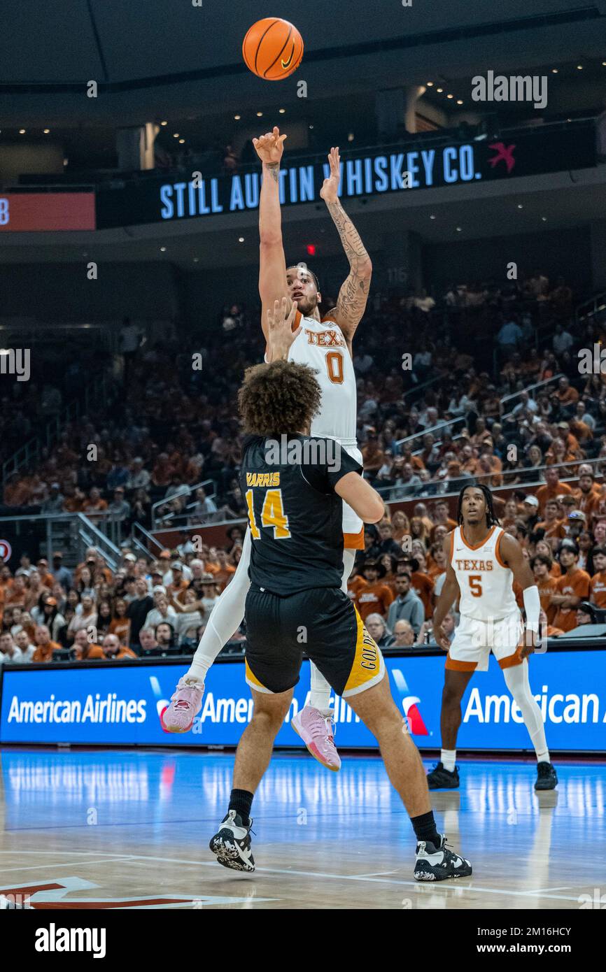 Texas, USA. 10th Dec, 2022. Timmy Allen #0 of the Texas Longhorns in action vs the Arkansas Pine ...