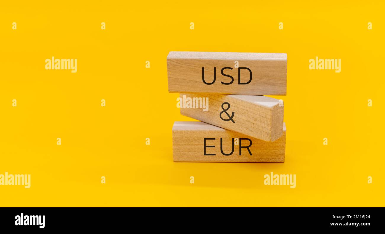 Eur usd chart hi-res stock photography and images - Alamy