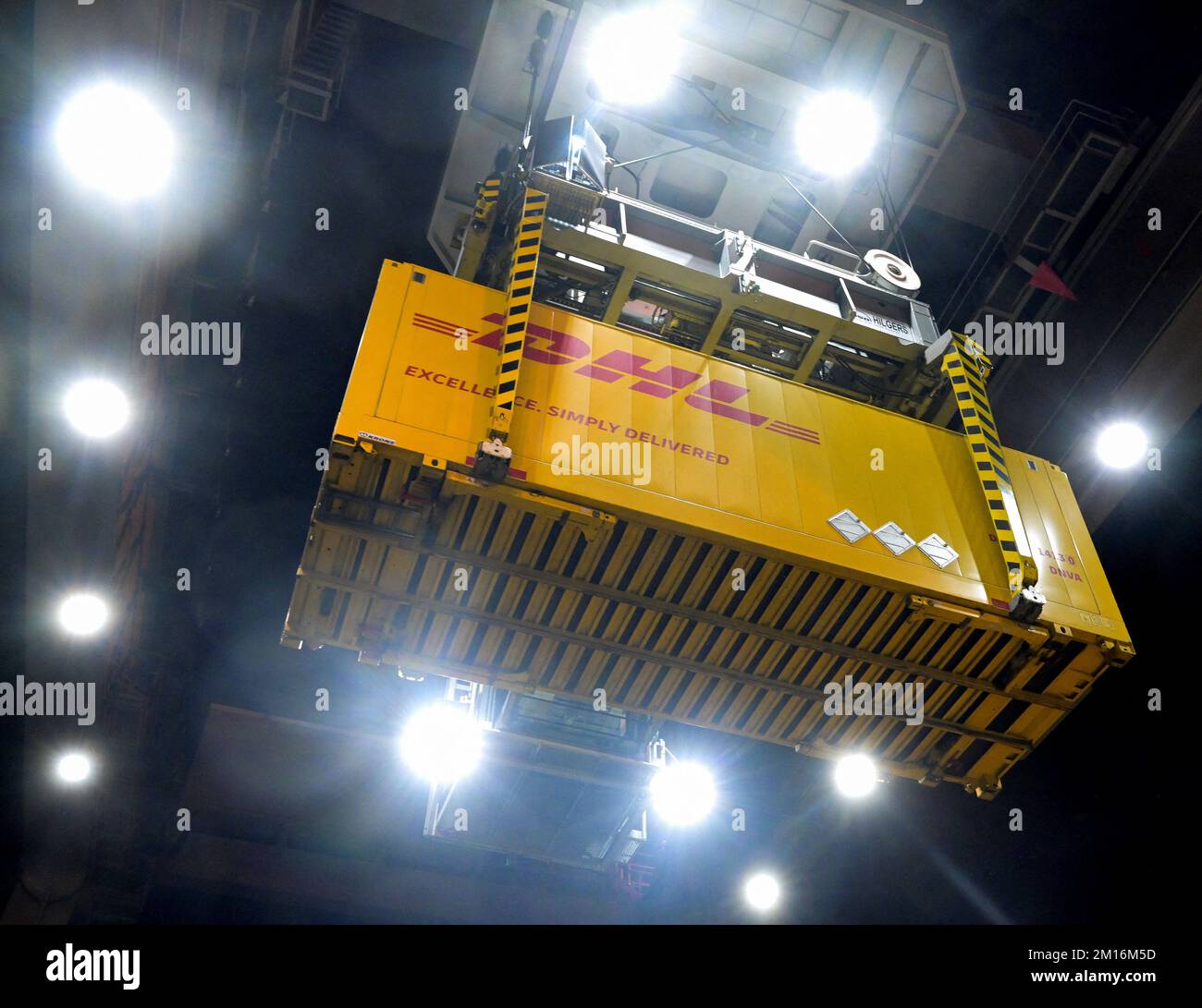 Dhl container hi-res stock photography and images - Alamy