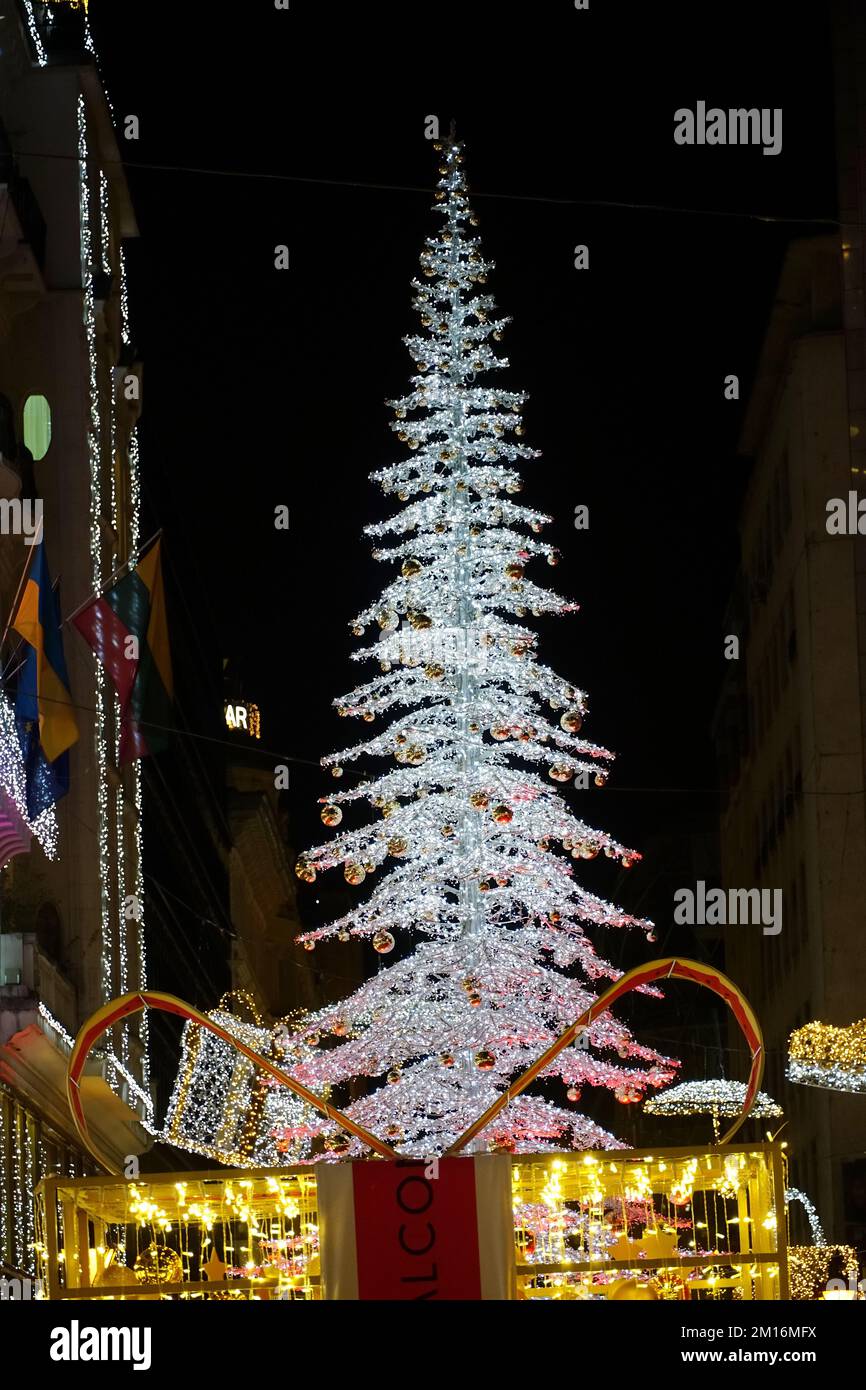 Christmas tree, Fashion Street, Budapest, Hungary, Magyarország, Europe ...