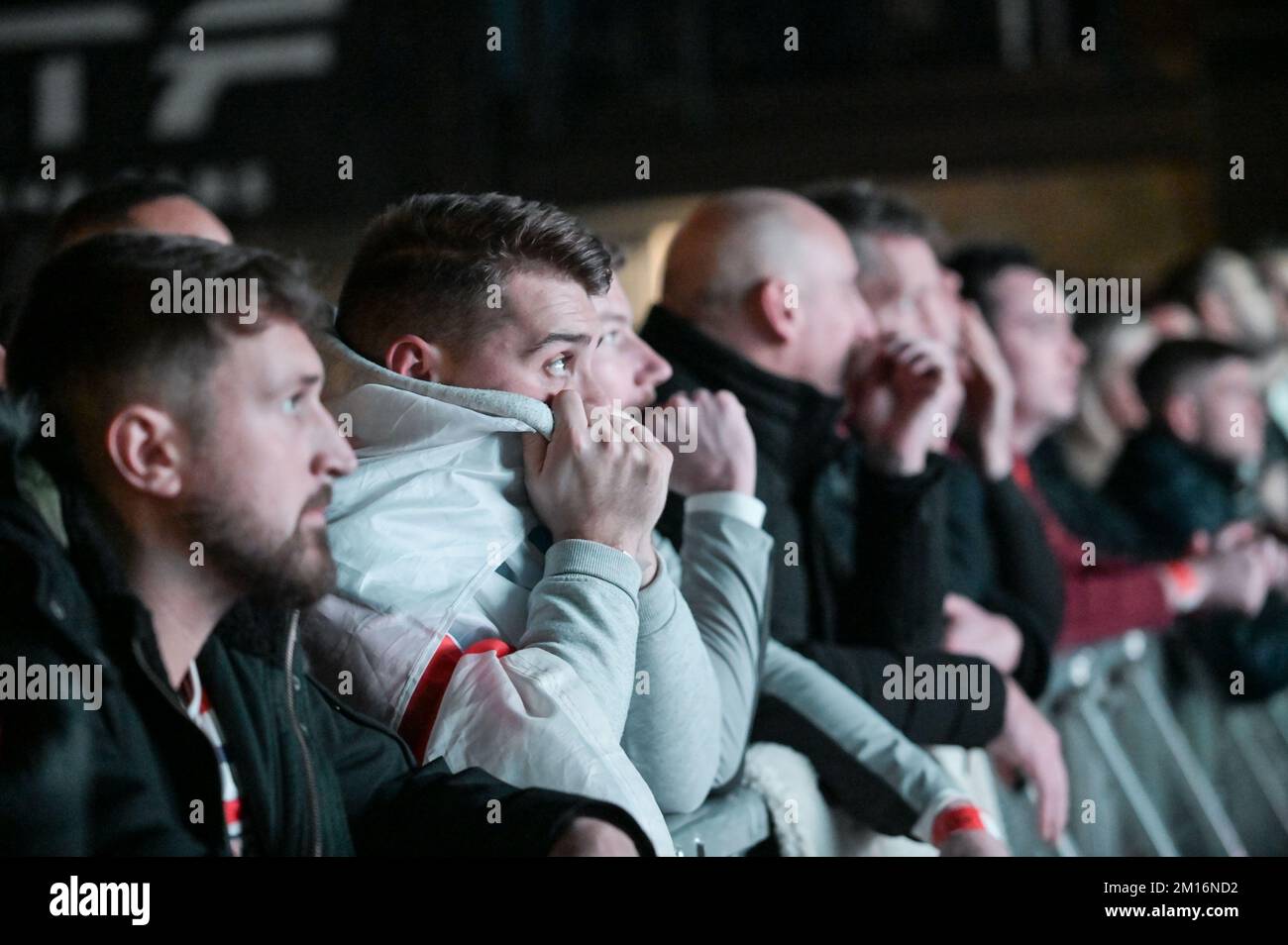 England fans in away hi-res stock photography and images - Alamy