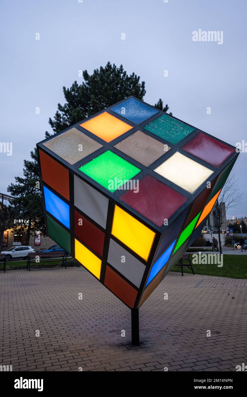 SZAZHALOMBATTA, HUNGARY - DECEMBER 9 2022: Rubik cube statue on the ...