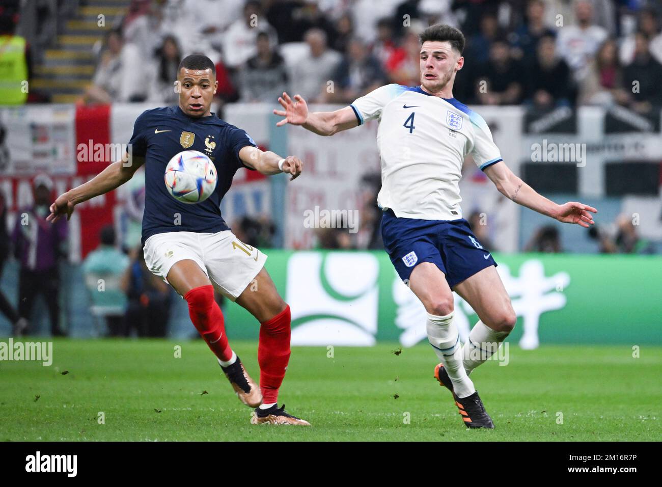 Declan rice england france hi-res stock photography and images - Alamy